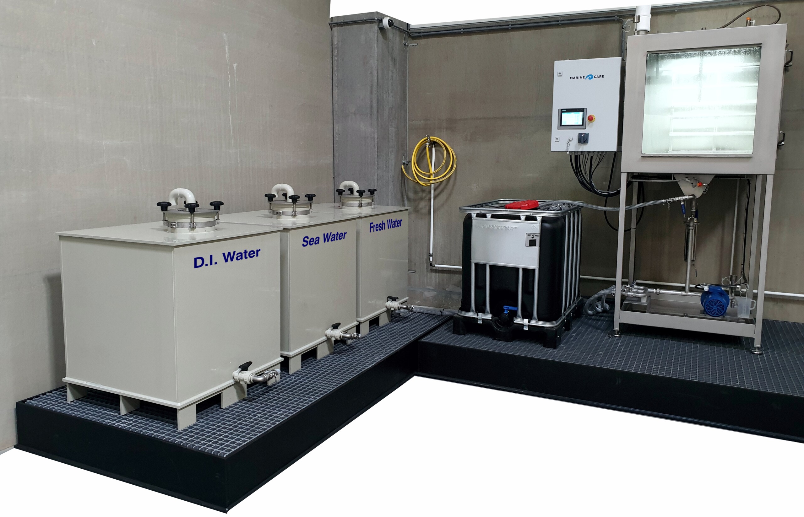 Realistic tank cleaning simulation on small scale: Marine Care makes it ...